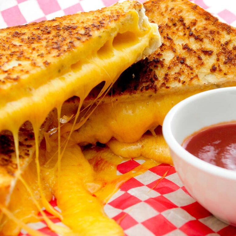 Our Menu | Food & Drinks at The Varsity Club Youngstown